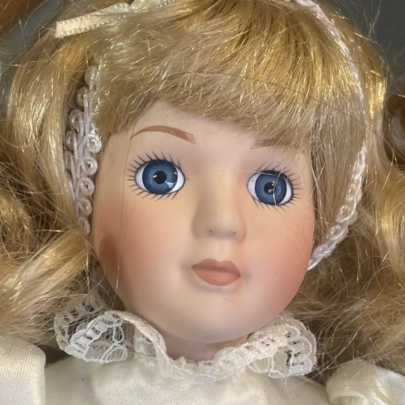 San Fransisco Music Box | Toys | 2 San Francisco Music Box Doll Crystal ...